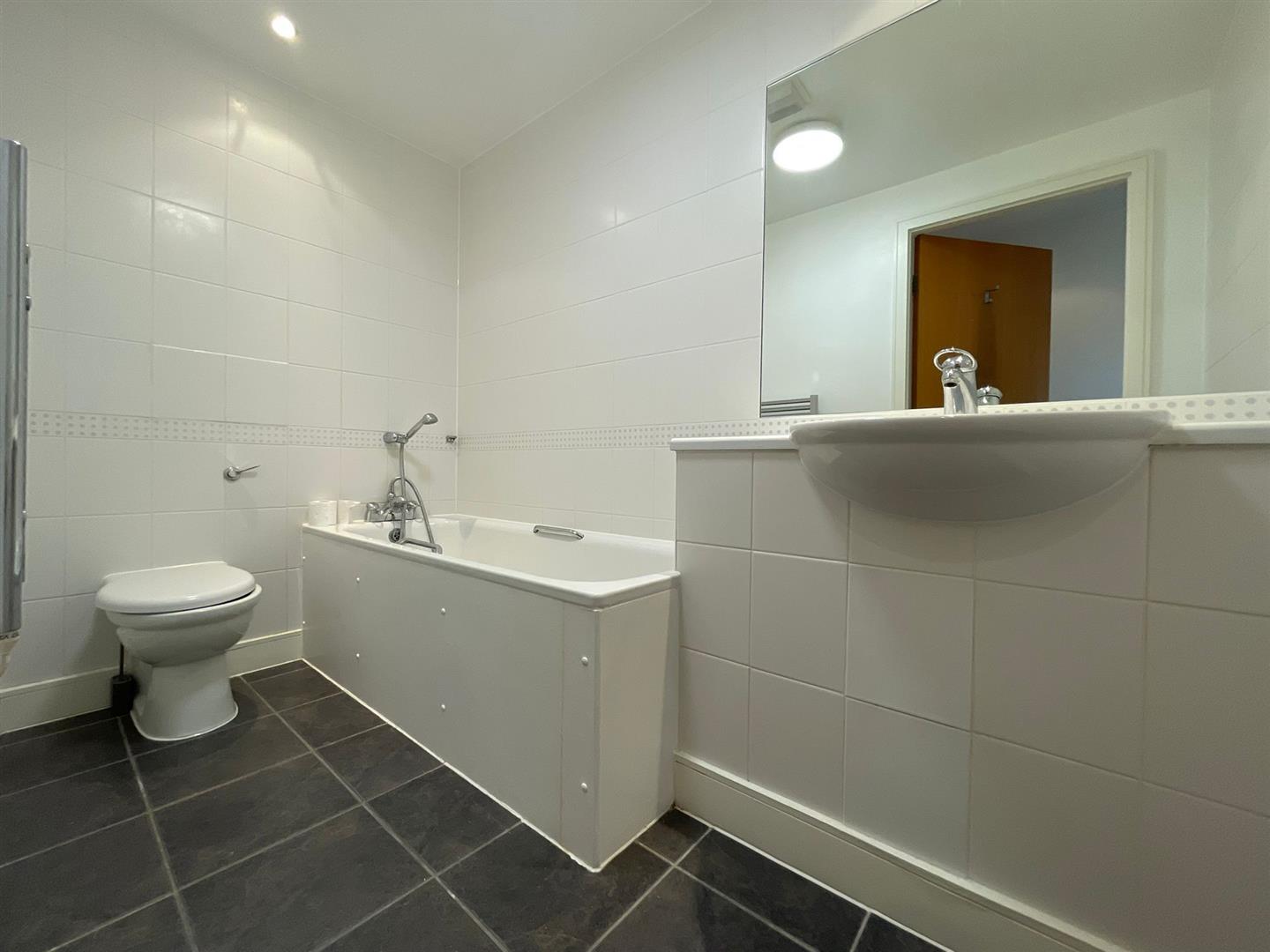 2 Bedroom Flat, Midway Quay, Eastbourne, BN23 5DE | Oakfield Estate Agents